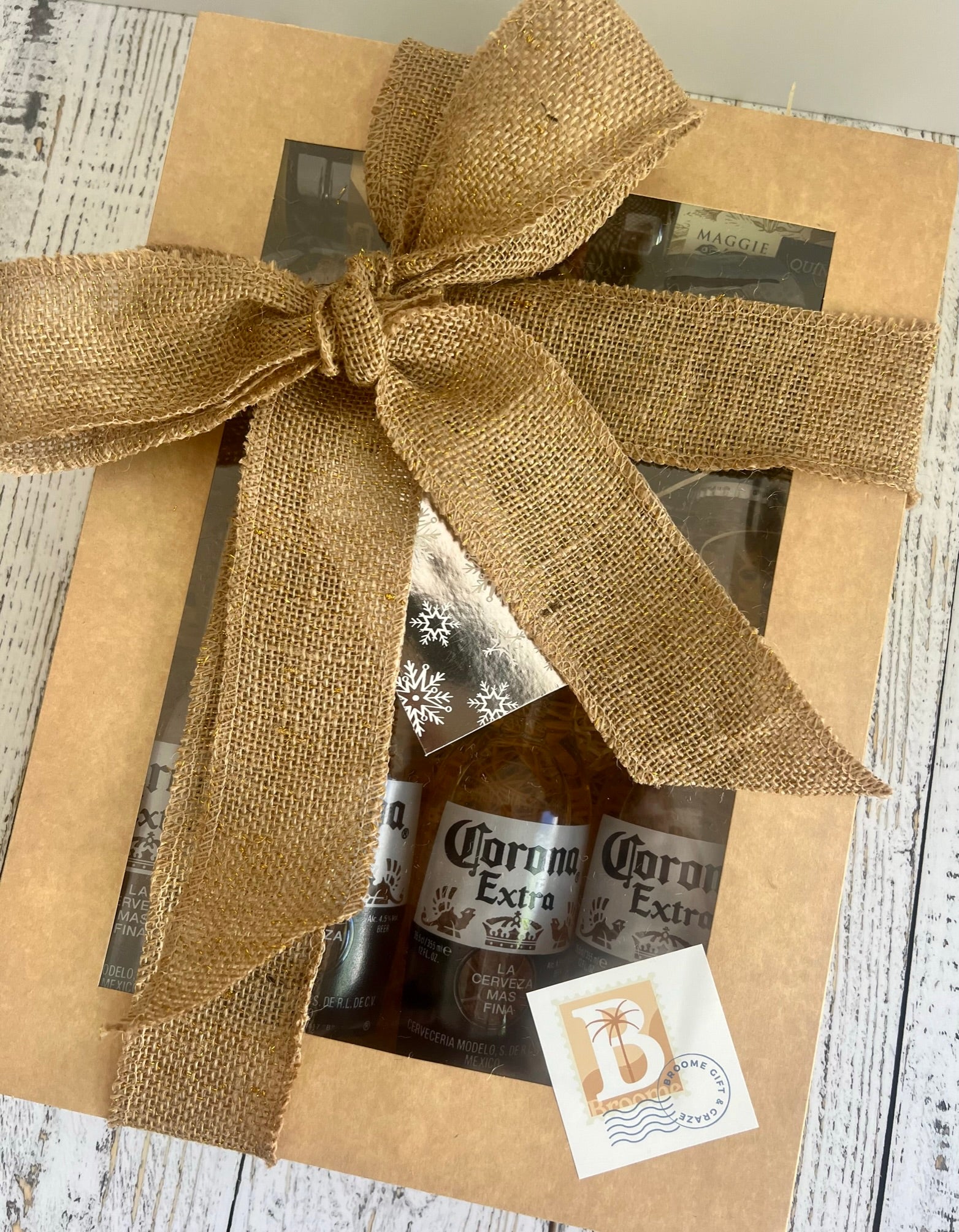 Carona Christmas Gift Box – Broome Gift and Graze